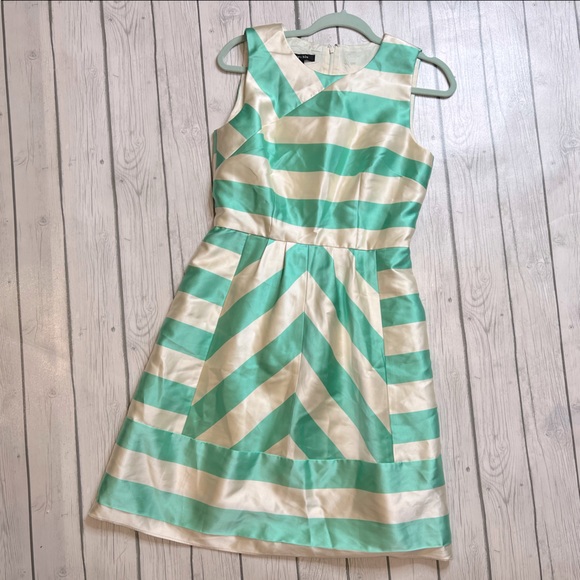 Modcloth | Dresses | Ivy And Blu Size 6 Geometric Dress Mint Green And ...